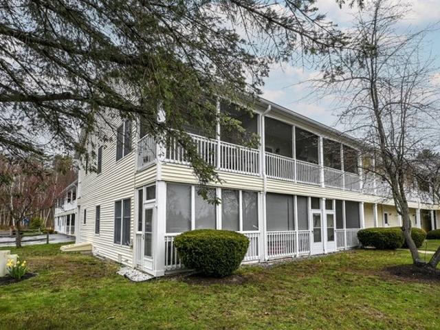 1762 Post Rd Unit 111, Wells, ME 04090