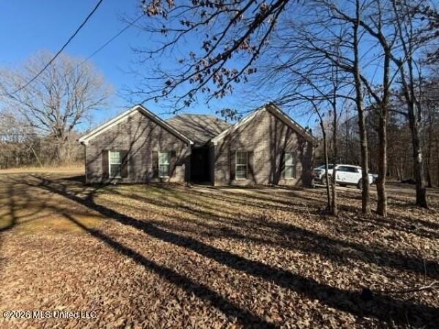 1762 Smart Rd, Como, MS 38619