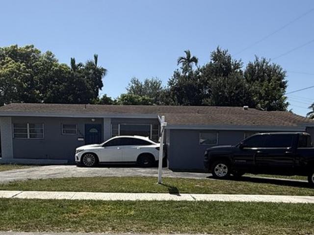 17630 NW 14th Ct, Miami Gardens, FL 33169