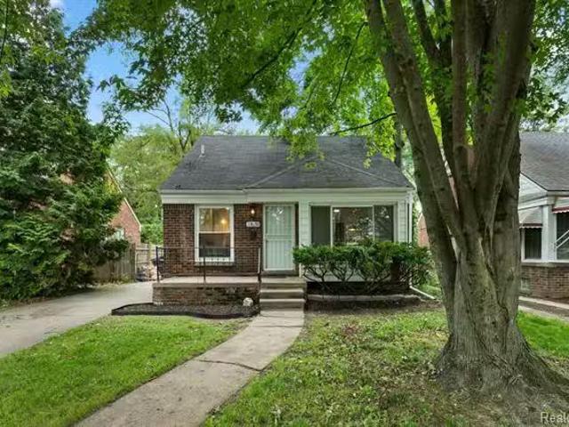 17639 LENORE, DETROIT, MI 48219 Single Family Residence For Sa.