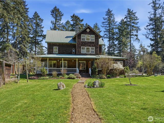 1763 Center Road