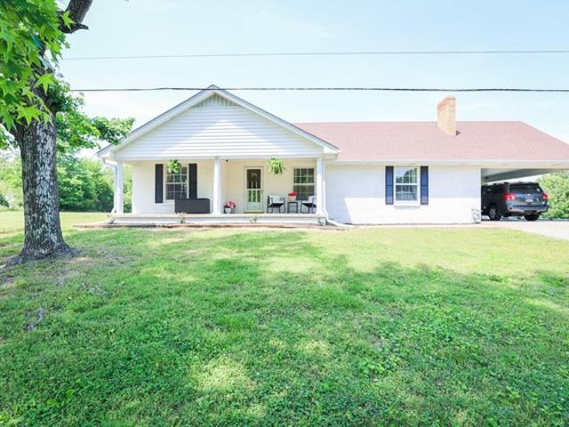 1763 Dogtown Rd, Benton, KY 42025