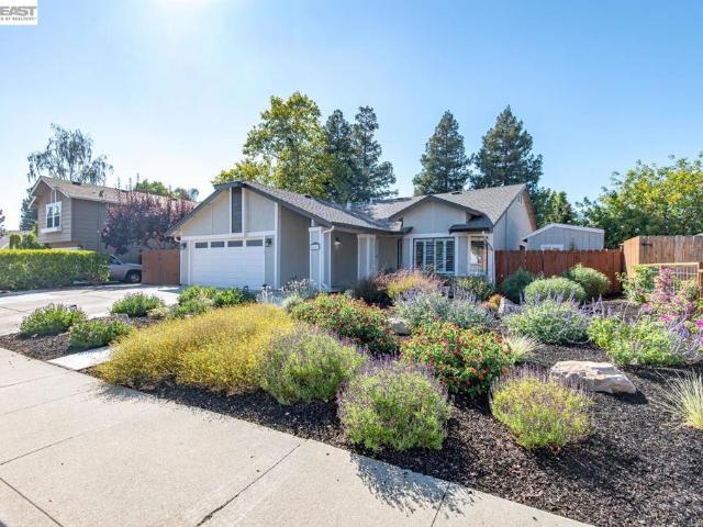 1763 Jennifer Dr