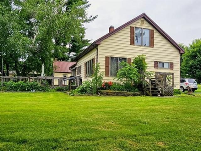 176 2nd St, Hixton, WI 54635