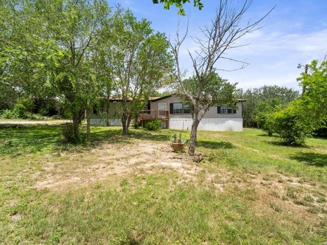 176 County Road 5633, Castroville, TX 78009