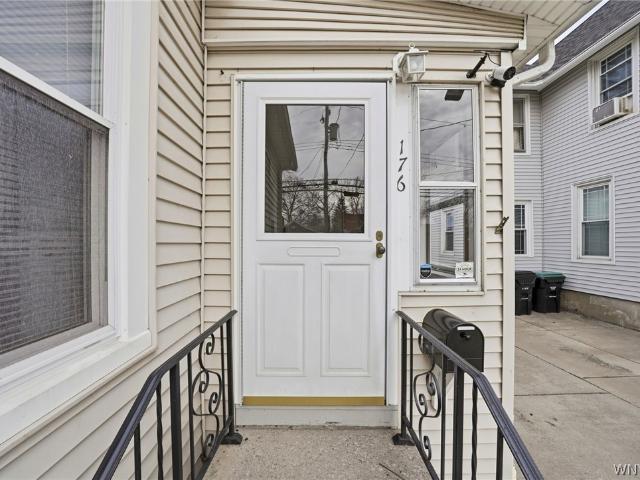 176 Adam Street