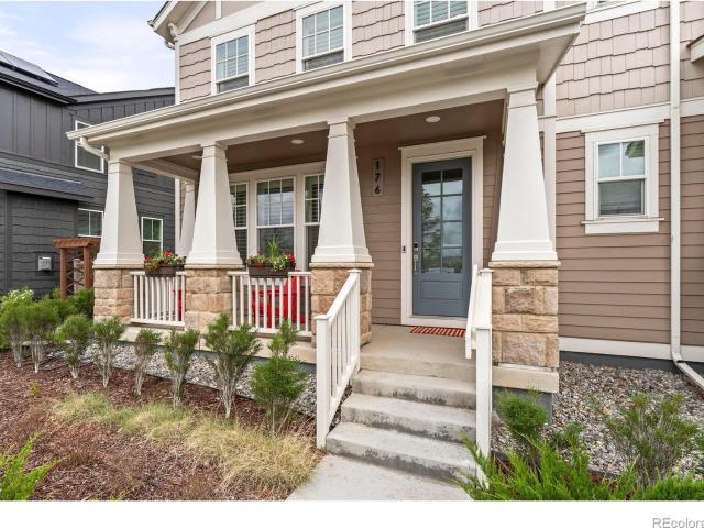 176 Ash Circle