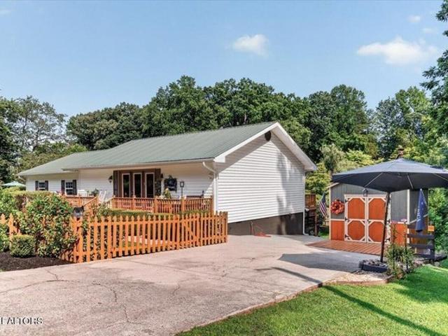 176 Bostie Maire Ln, Clinton, TN 37716