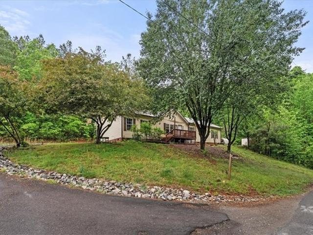 176 Bryant Ln, Pickens, SC 29671