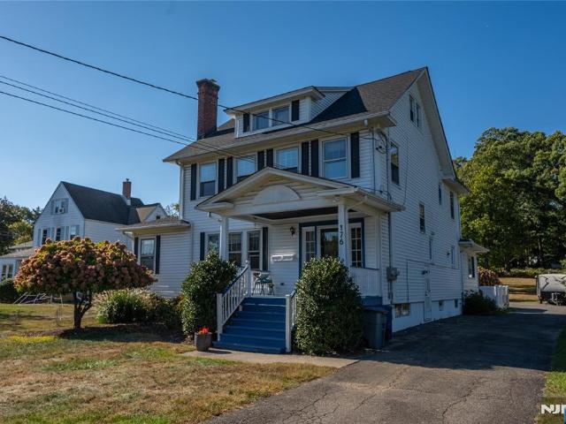 176 Grove Avenue