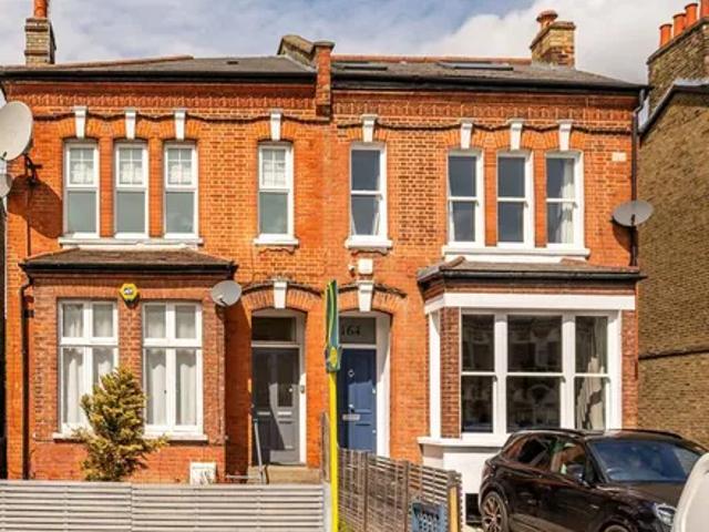 176 Friern Road, London, SE22 0AN, United Kingdom | 3 bed house for rent #167549013 | Rentberry