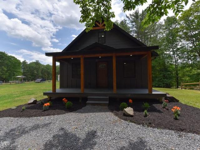 176 Harris Rd, Corinth, NY 12822