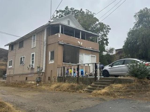 176 Olive St, Lake Elsinore, CA 92530