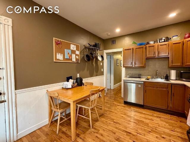 176 L St 2, Boston, MA
