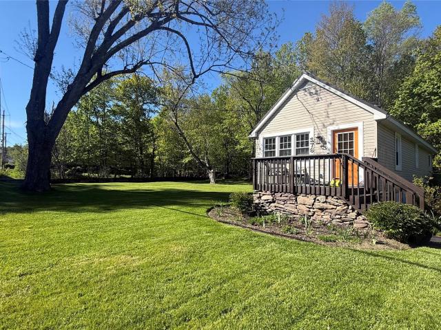 176 Mountaindale Main Street
