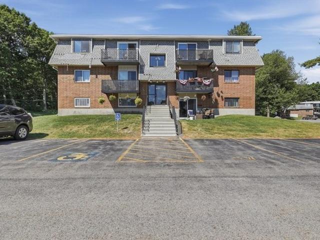 176 Maple Ave Apt 5 6, Rutland, MA 01543