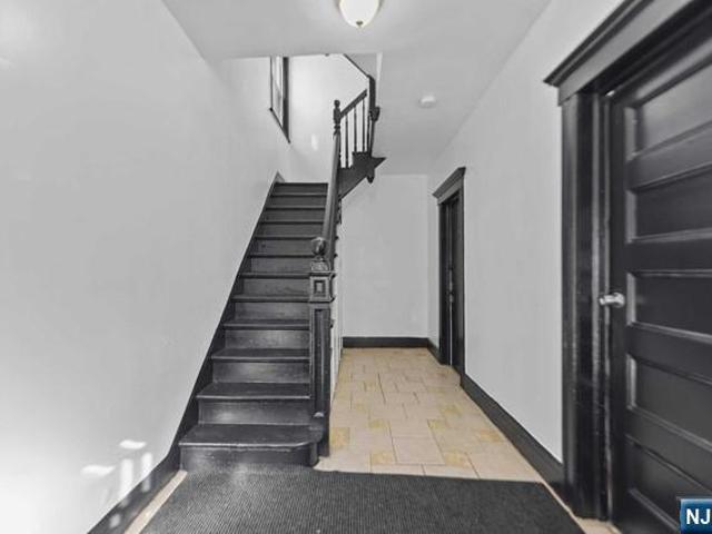 176 N 16th Street