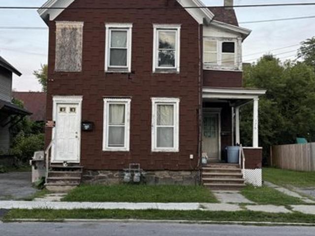 176 N Arlington Ave, Gloversville, NY 12078