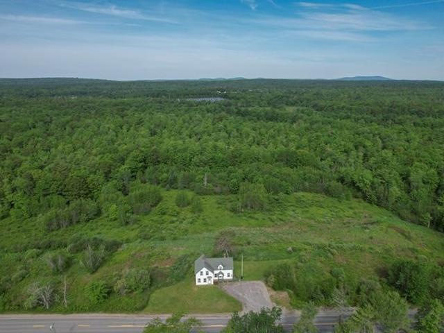 176 North St, Ellsworth, ME 04605