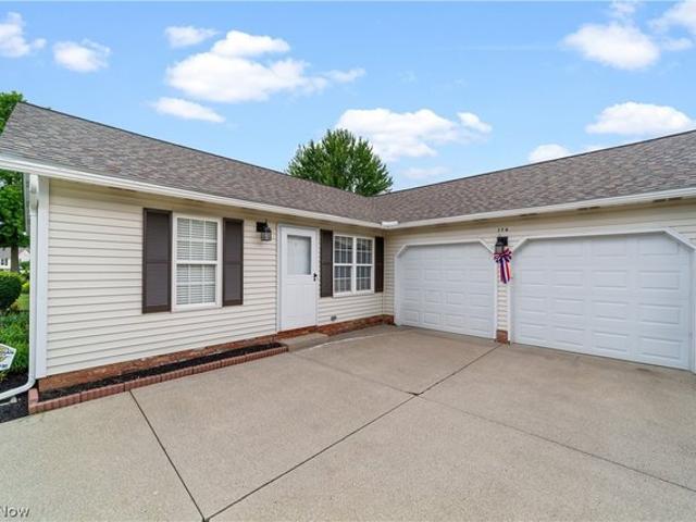 176 Newport Dr, Painesville, OH 44077