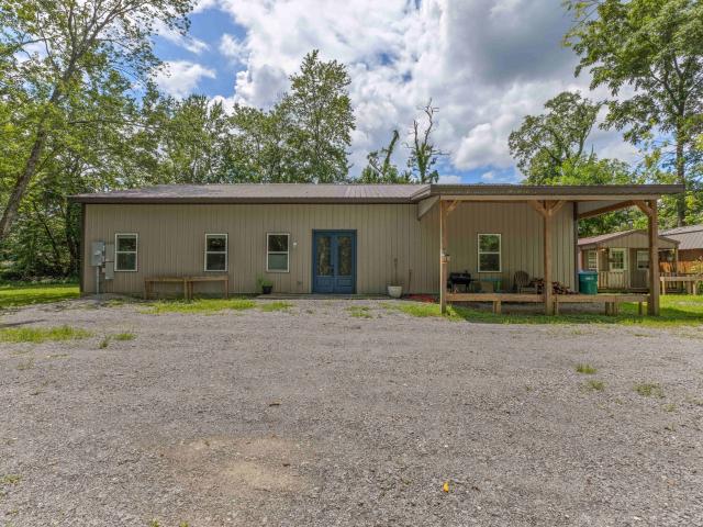 176 S Palmers Chapel Rd