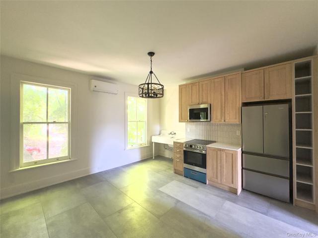 176 South Street 3