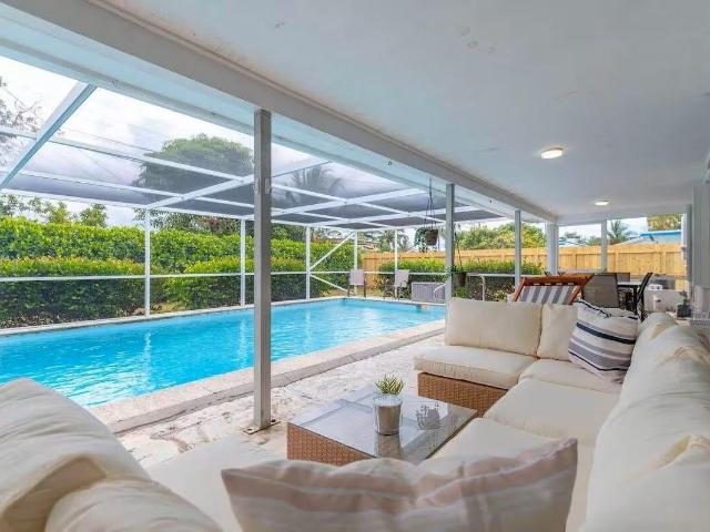 176 SE 27th Pl, Boynton Beach, FL 33435 | MLS #F10502