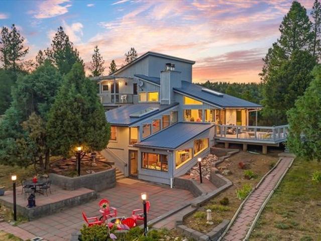 176 Spring Rd, Durango, CO 81303