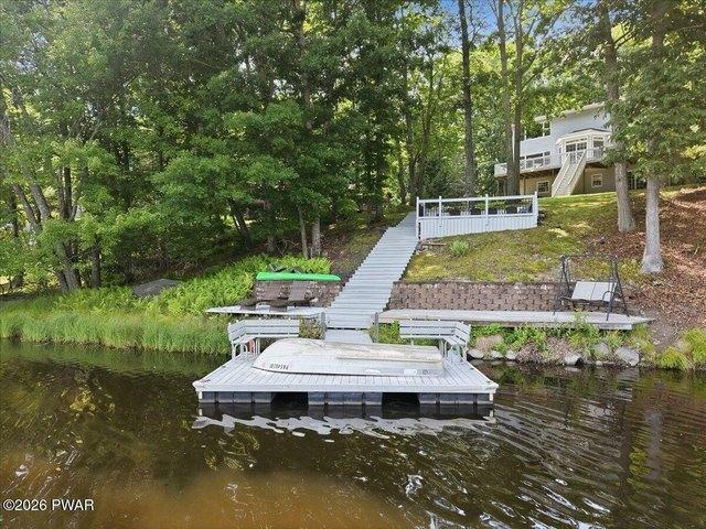 176 Spruce Lake Dr, Milford, PA 18337