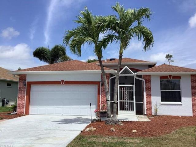 176 Stanhope Cir, Naples, FL 34104