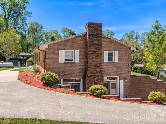 176 Sunny Street