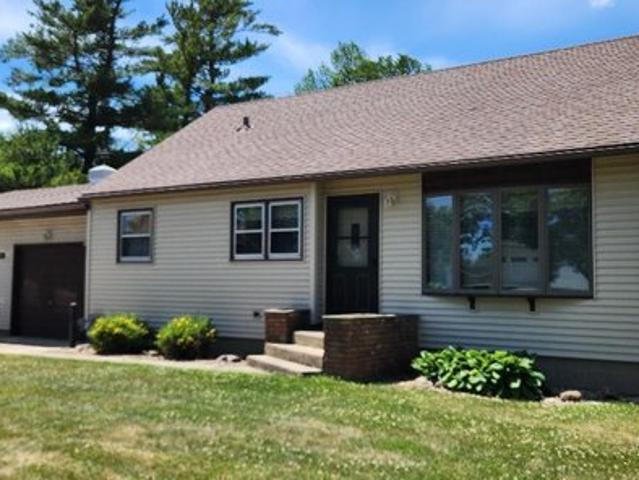 176 Powers Ave N, Alden, MN 56009