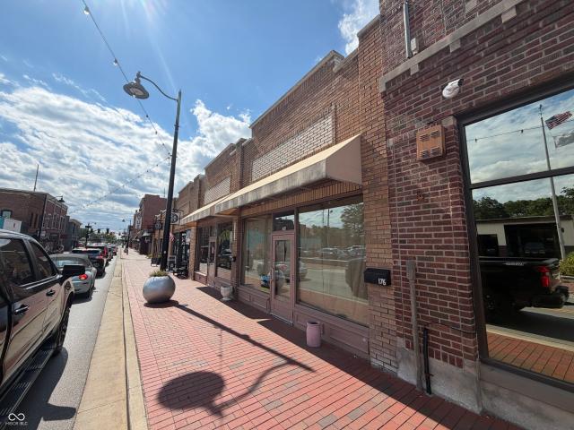 176 W Main Street