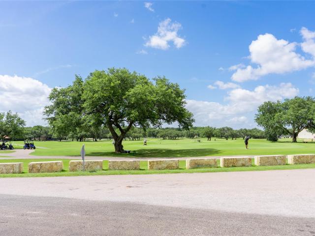 176 Tom Kite Dr