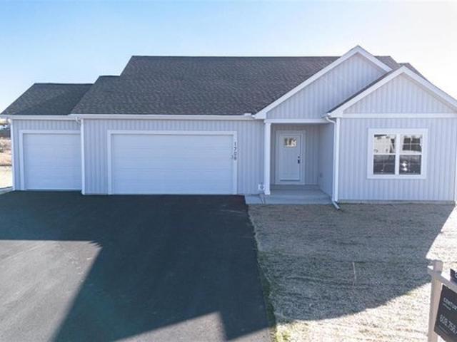 1774 N Kyle Cir, Beloit, WI 53511
