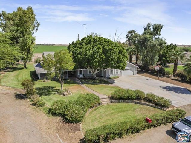 1774 Citrus Ln, El Centro, CA 92243