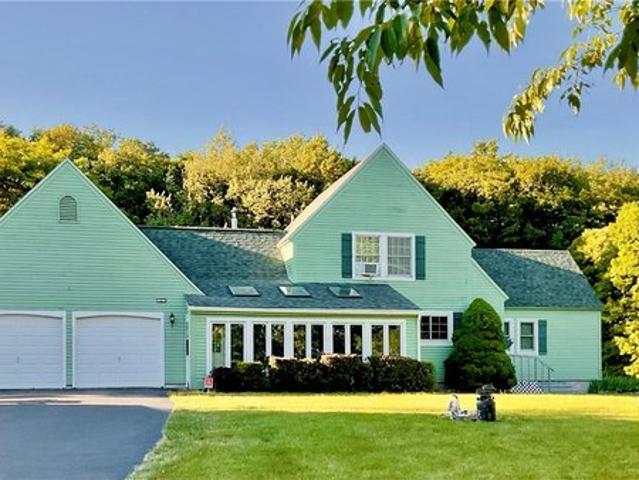 1774 Reed Rd, Bergen, NY 14416