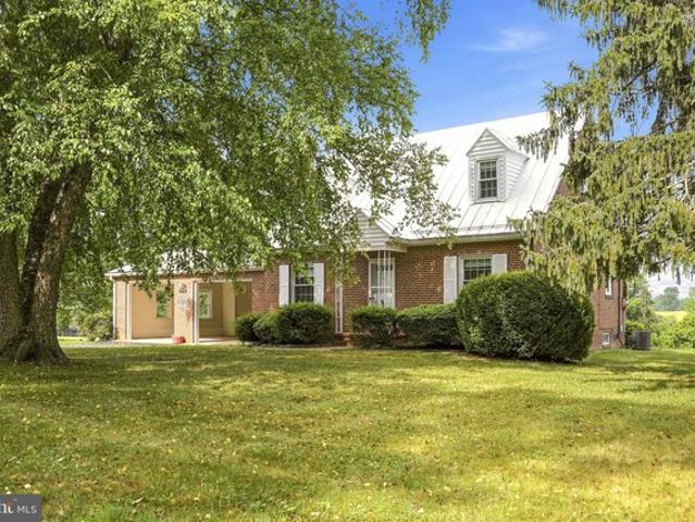 17751 Harmony Church Rd, Hamilton, VA 20158