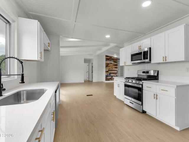 17755 Peacock Pl, Reno, NV 89508