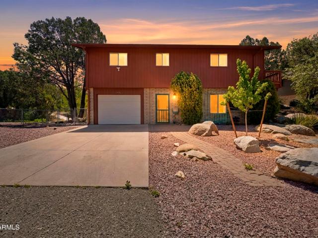 1775 N Grand View Road