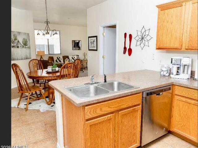 1775 BLUFF Drive