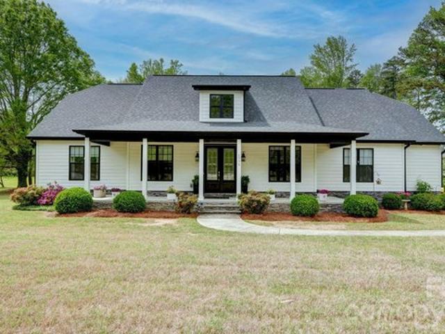 1775 Enochville Rd, Kannapolis, NC 28081