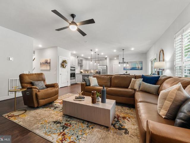 17763 White Campion Way