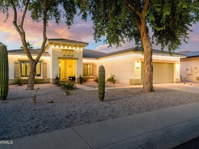 17760 W Ivy Ln, Surprise, AZ 85388