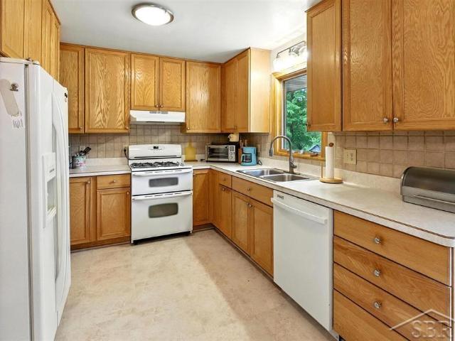1776 N Seven Mile Road