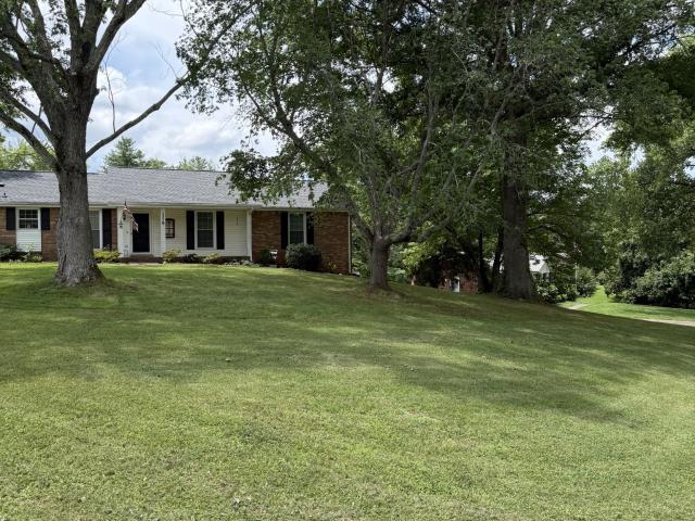 1776 Auburn Dr