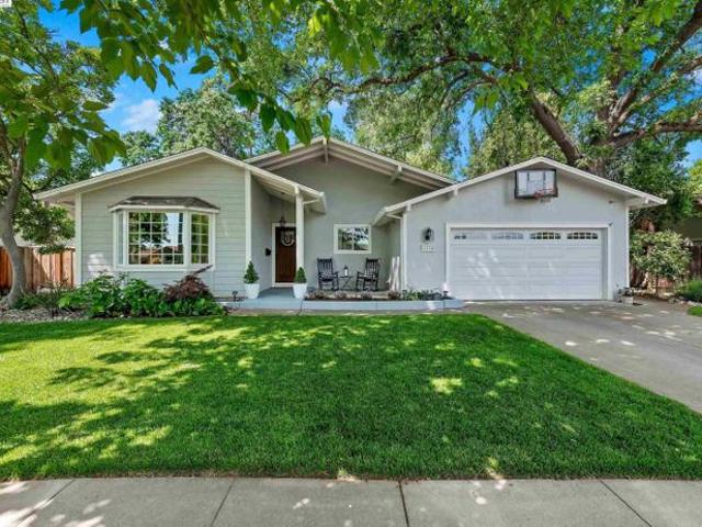 1776 Harvest Rd, Pleasanton, CA 94566