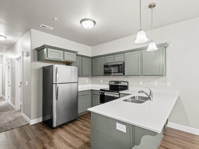 1776 W Newcastle Ln Unit 201, Saratoga Springs, UT 84045