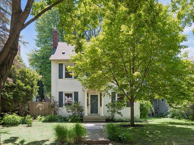 1776 Wellesley Avenue
