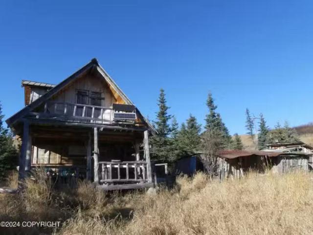 17775 SW CARIBOU HILLS REM, NINILCHIK, AK 99639 Single Family.